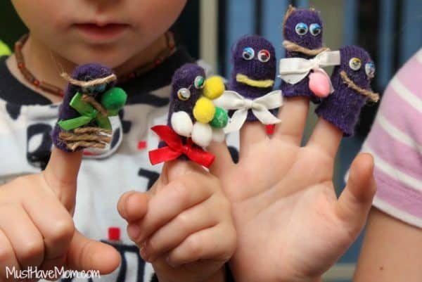 DIY Finger Puppet Kits For Kids! + Free Printable & Box