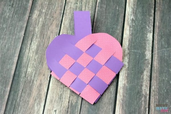 Woven Heart Basket Pattern & Tutorial! Create A Valentine's Day Basket ...