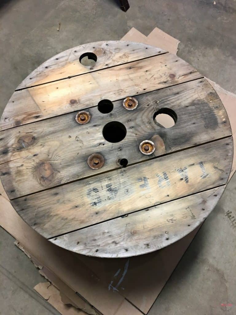 DIY Farmhouse Style Wood Spool Table - Must Have Mom