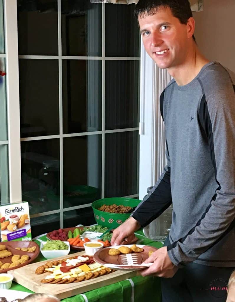 Big Game Football Party Ideas + EASY Football Party Appetizers! - Must ...