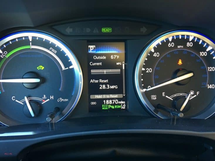 Best Family SUV: What Does The Toyota Highlander 2017 Offer Families ...