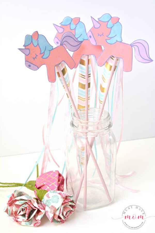 DIY Unicorn Craft With Free Unicorn Printable - Must Have Mom